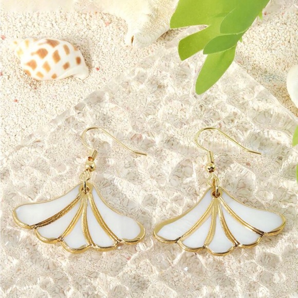 Jewelry | Seashell Fan Fish Tail Whale Dolphin Manatee Mermaid ...